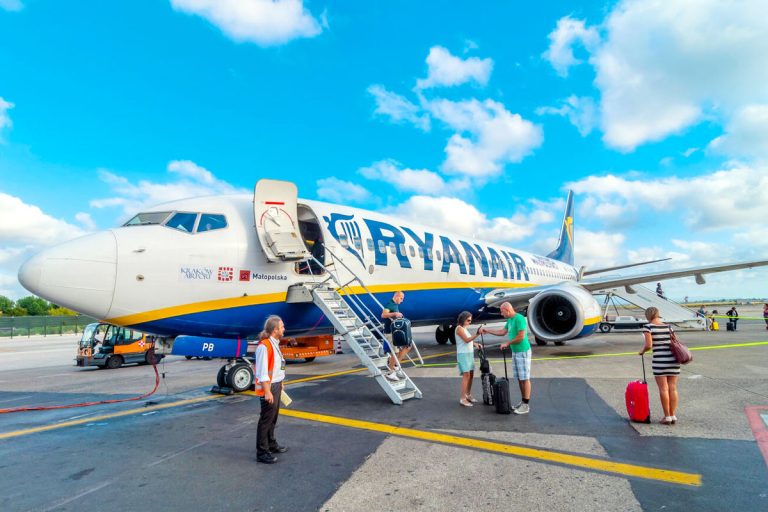 Unlock the Cheapest Time to Fly to Italy on a Budget 2025