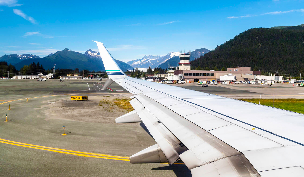 Cheapest Time to Fly to Alaska in 2025/2026 with Costs