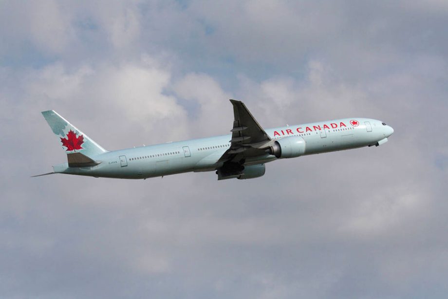 Cheapest Time to Fly to Canada in 2026/2027 with Costs